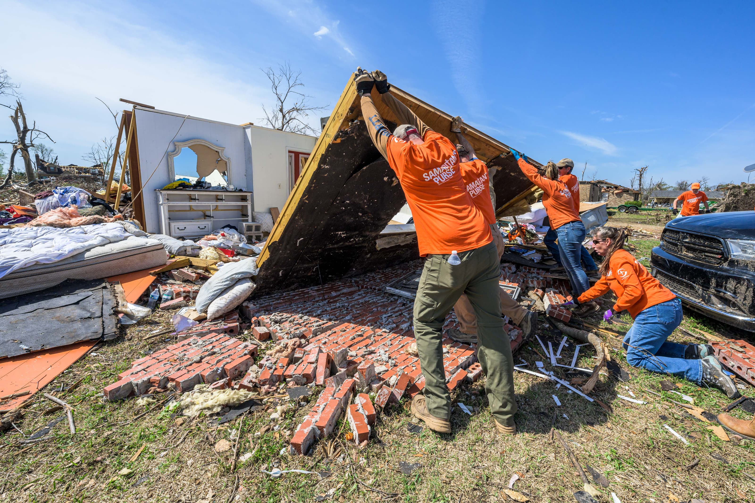 Volunteer with Samaritan’s Purse