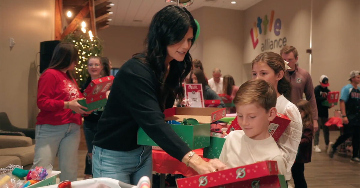Host an Operation Christmas Child shoebox Packing Party